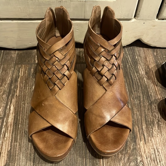 Antelope | Shoes | Womens Antelope Wedge Sandals | Poshmark